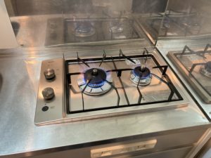 パロマ製2口ビルトインコンロPD-20S から リンナイ製ドロップインコンロRD323STS へ取替工事 - AOBI TECH